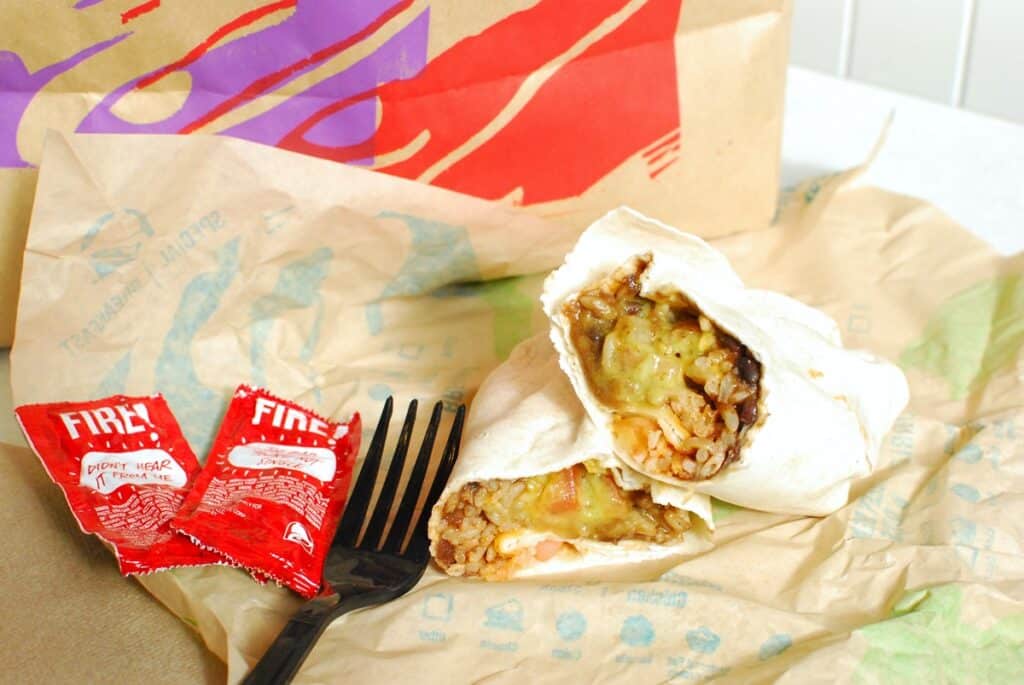 6 Best Taco Bell Menu Items for Runners, According to a Dietitian